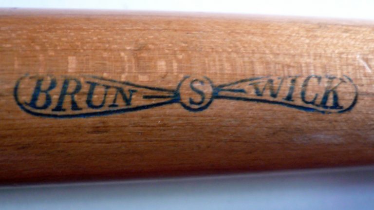 Brunswick Cue Decals - Vintage Cues for You